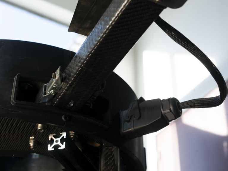 Telelift™ - The Flying Cell Tower | spookyaction.com